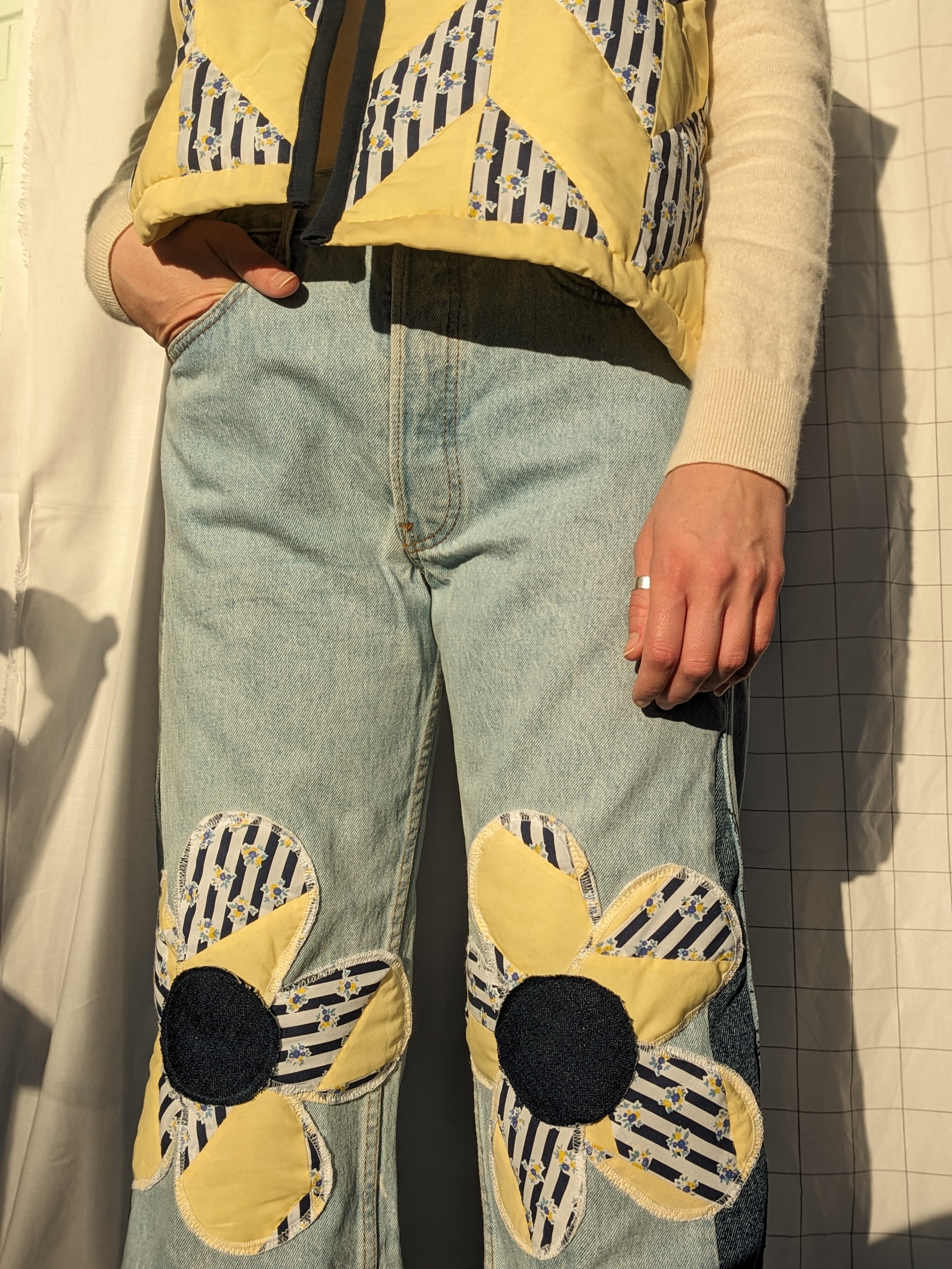 Levi’s Flower Power upcyclé – Baba mode consciente